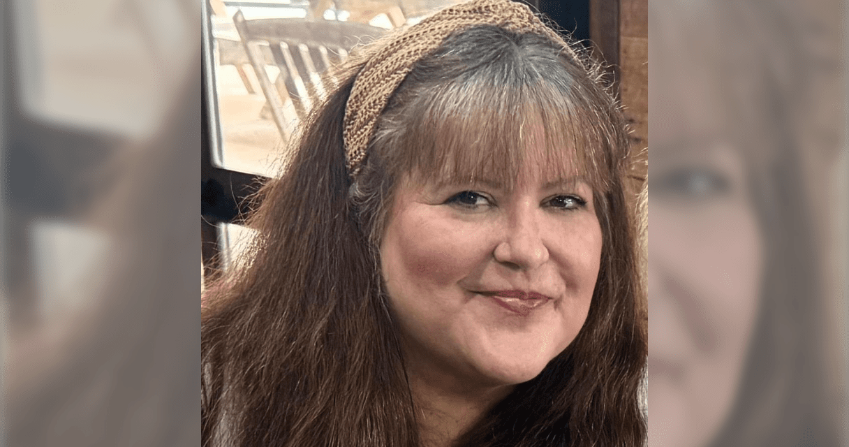 f1693fa9b52ce42566a97bed00f0ca00_Lisa_Brown.png